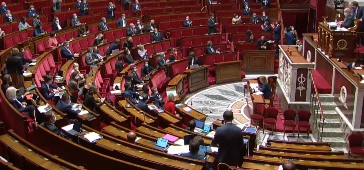 Définition de la démocratie (Dahl) | Démocurieux